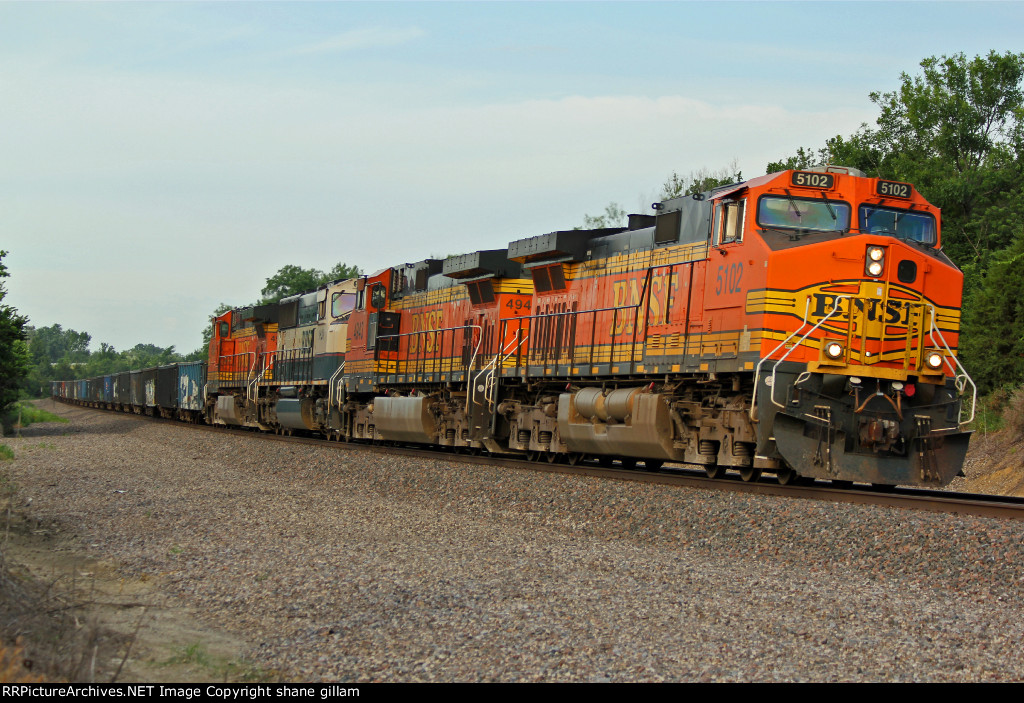 BNSF 5102 Leads the Frac Sand train EB!